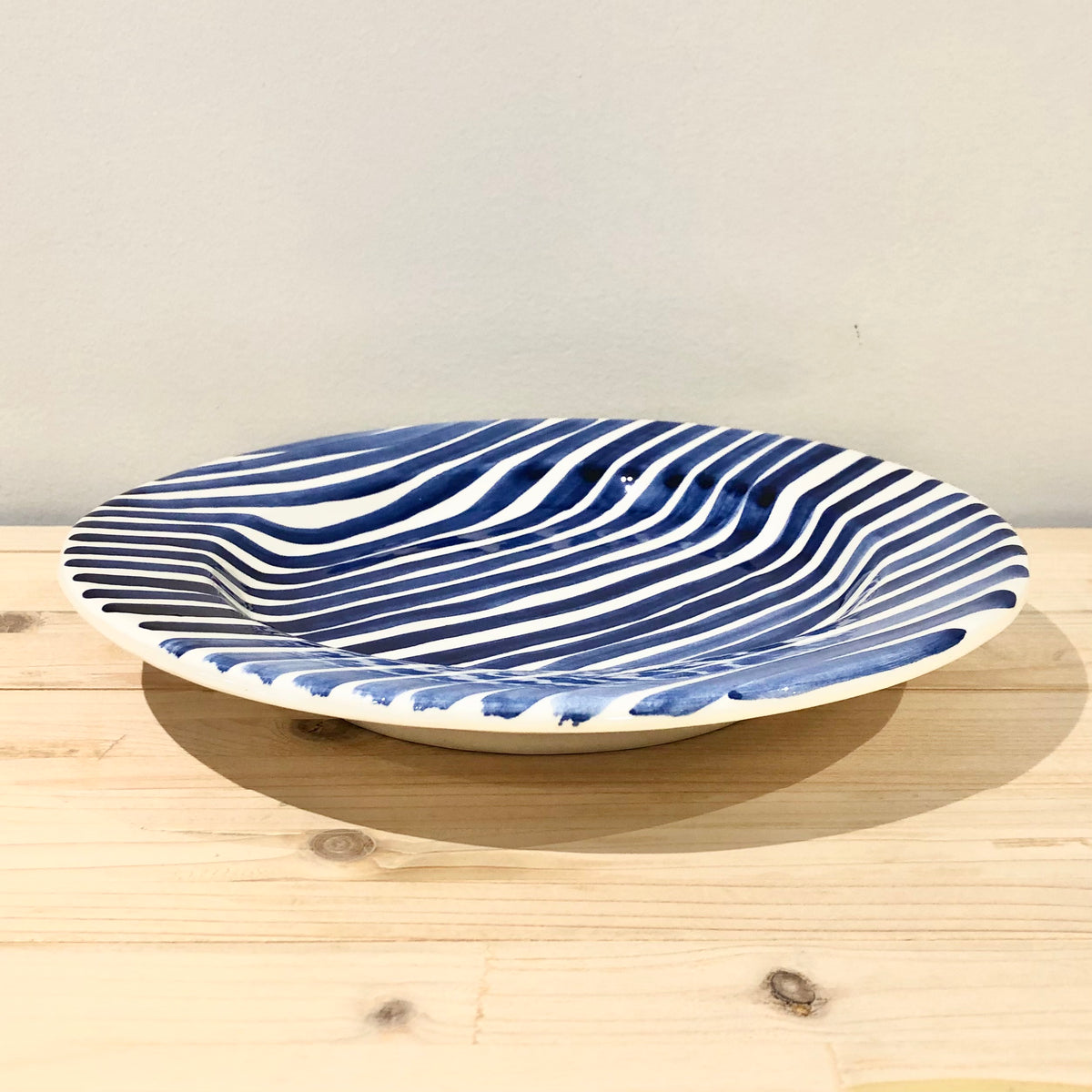 Plato hondo grande / Rayado grueso – Hijo de Epigmenio